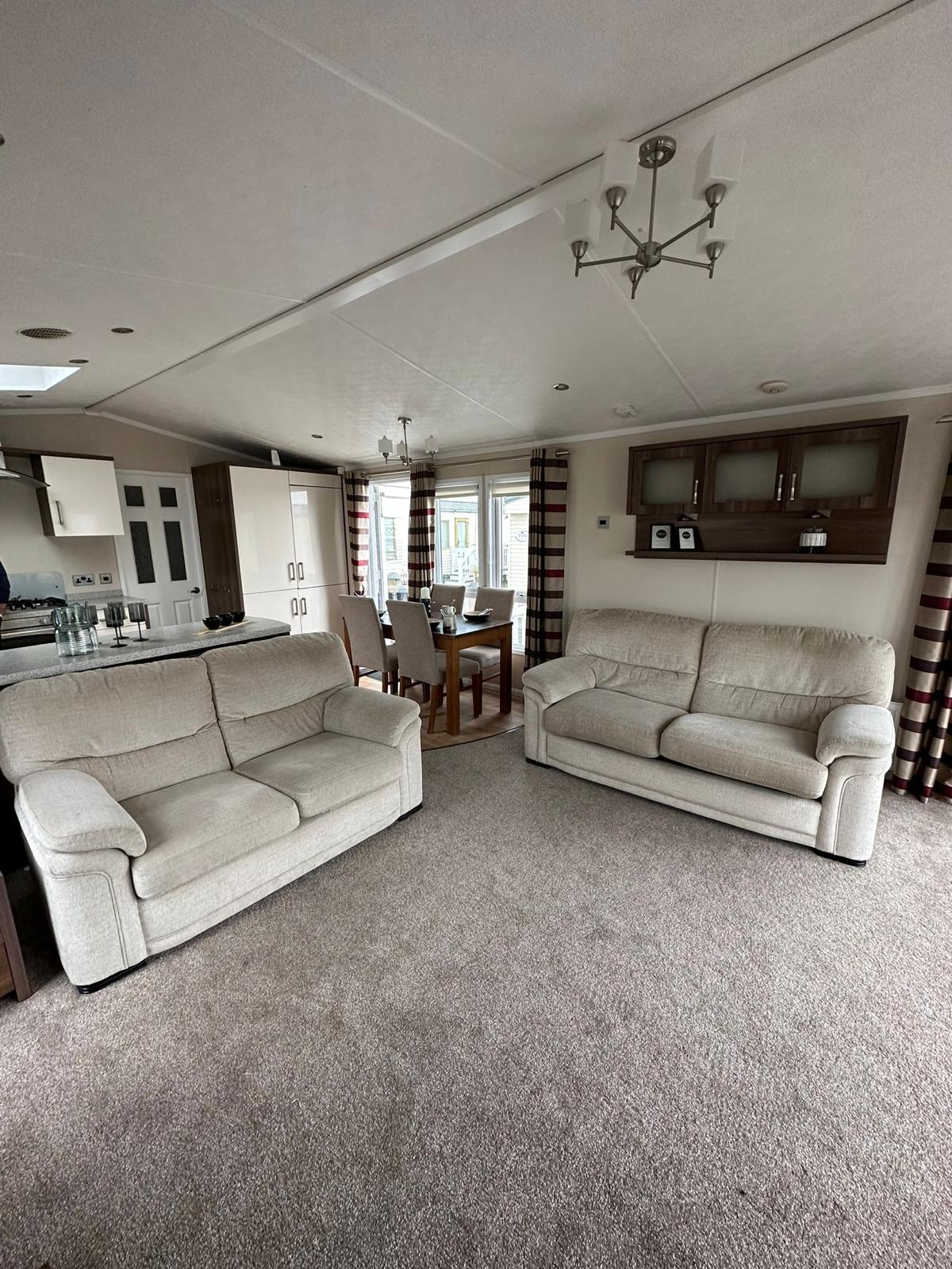 2722 Pemberton Park Lane Vista | North Wales Caravans